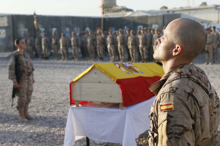 Ceremonia de despedida del fallecido Aarón Vidal, soldado valenciano y ...