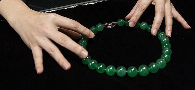 Subastan el collar de jade 'Hutton-Mdivani' por 20 millones | Las ...