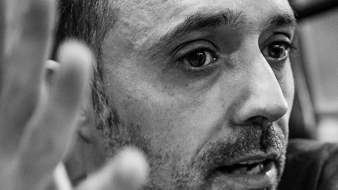 Emoción, arte y salvación junto a Adrian Levi | Las Provincias